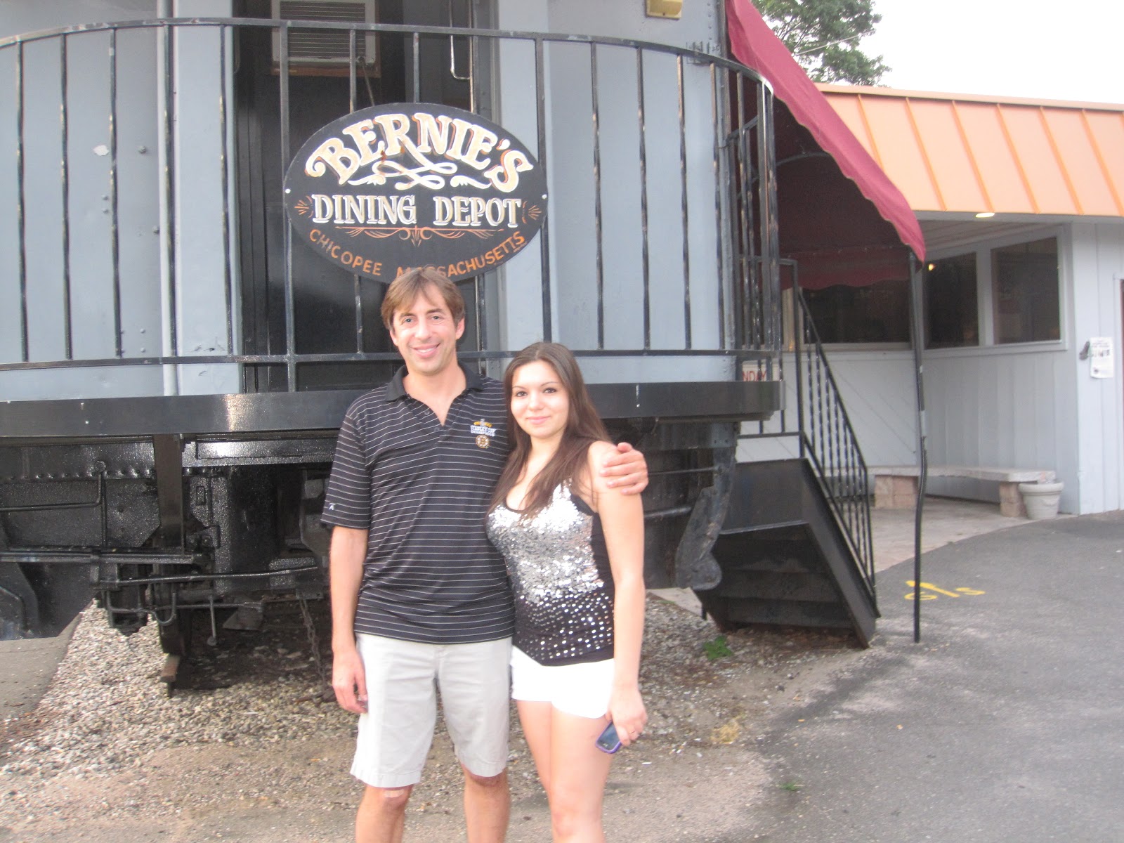 glenn716: Bernies Dining Depot