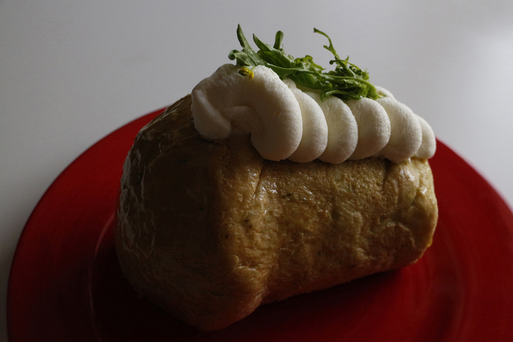 Babà napoletano coi friarielli