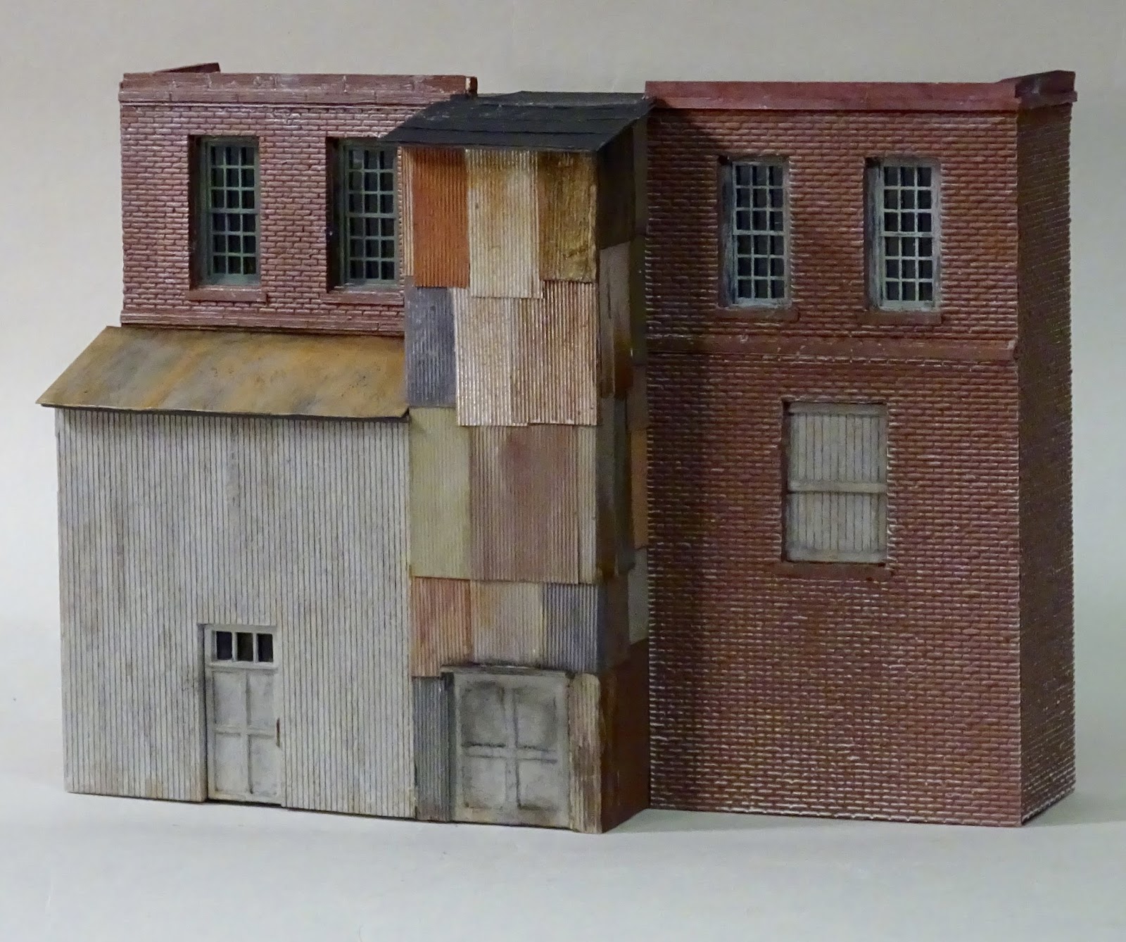 Model Railroad Minutiae: Factory building #2