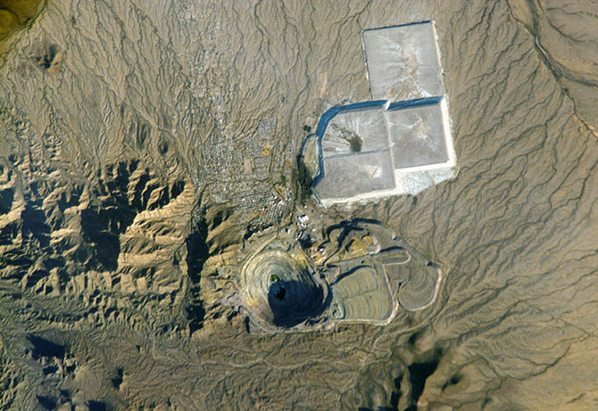 Arizona Geology: Open pit mines seen from space