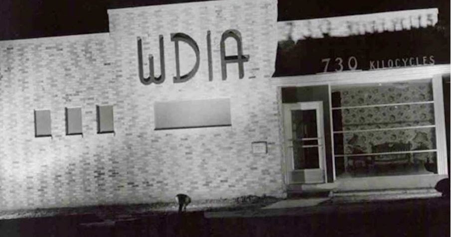 LA BARRICADA CIERRA LA CALLE PERO ABRE EL CAMINO: WDIA: LA PRIMERA Y ...