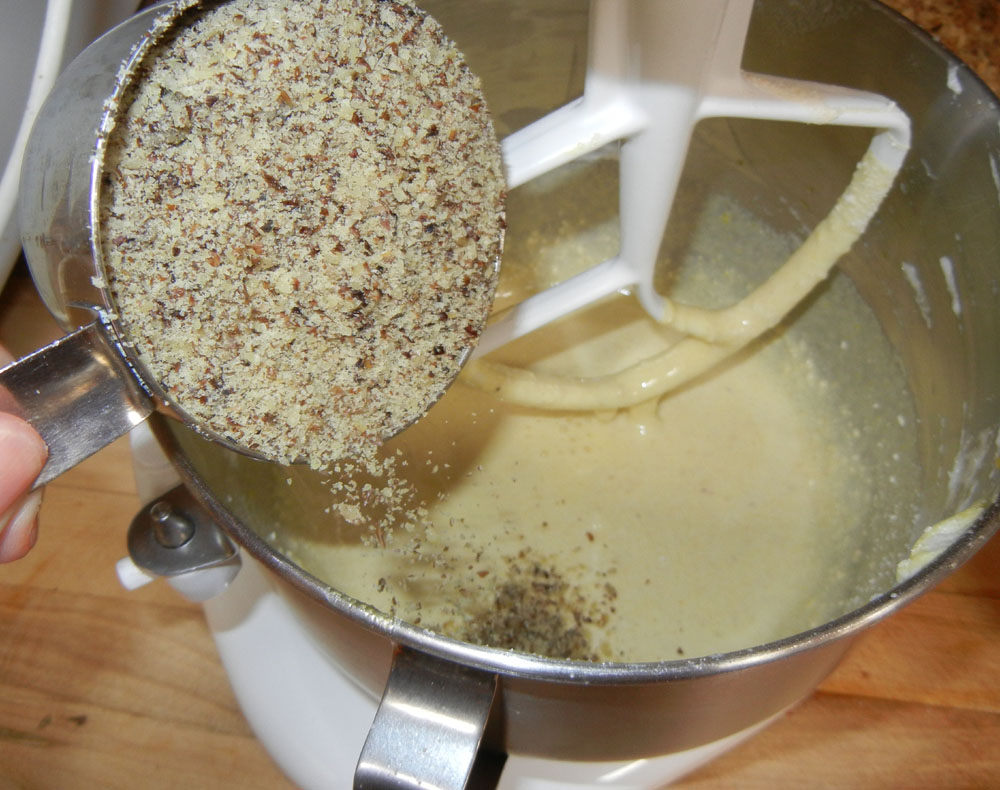 Ronna's Blog: Nathalie's Passover Nut Cake