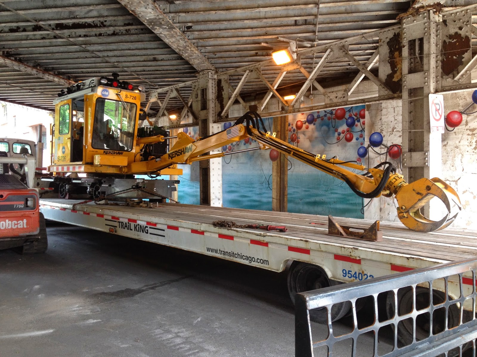 Chevanston Rogers Park: Kershaw Tie Crane