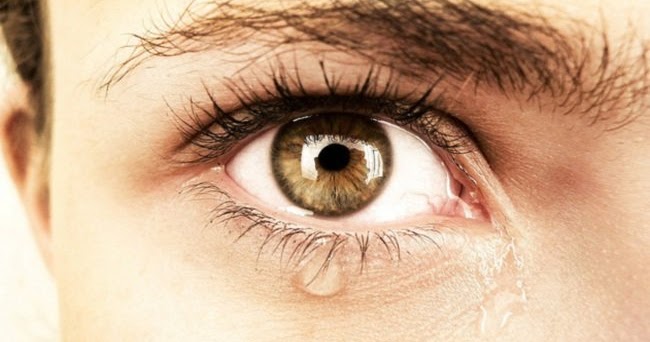 ¿Los ojos le lloran más de lo normal? - Por Una Visión Saludable