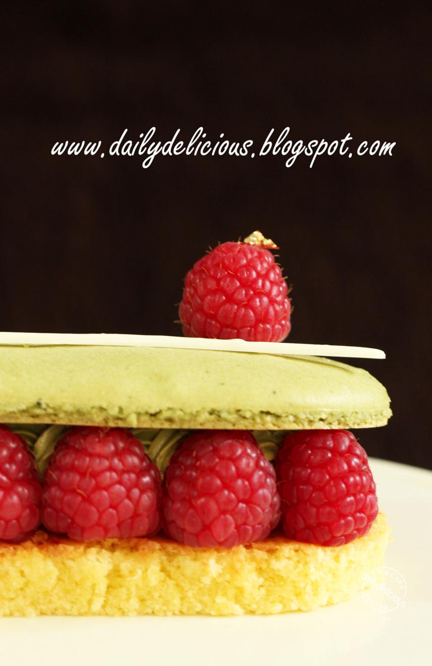 dailydelicious thai: RMM: Raspberry Matcha Macarons entremets
