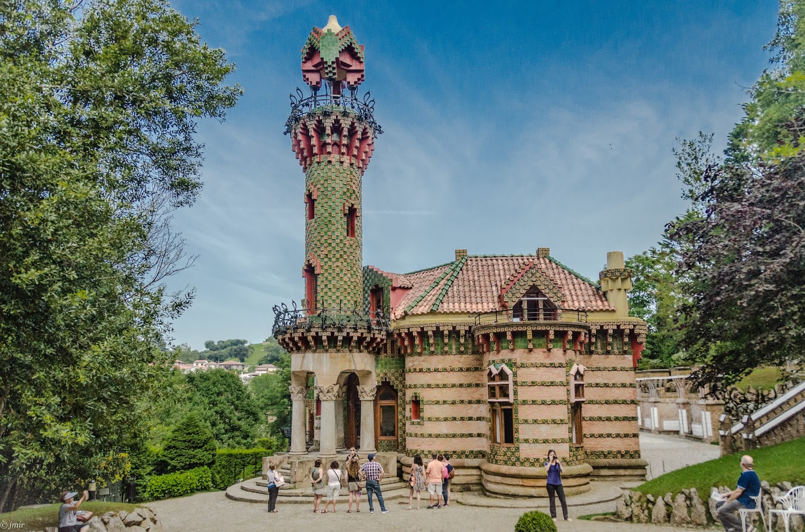 jmir: Capricho de Gaudi