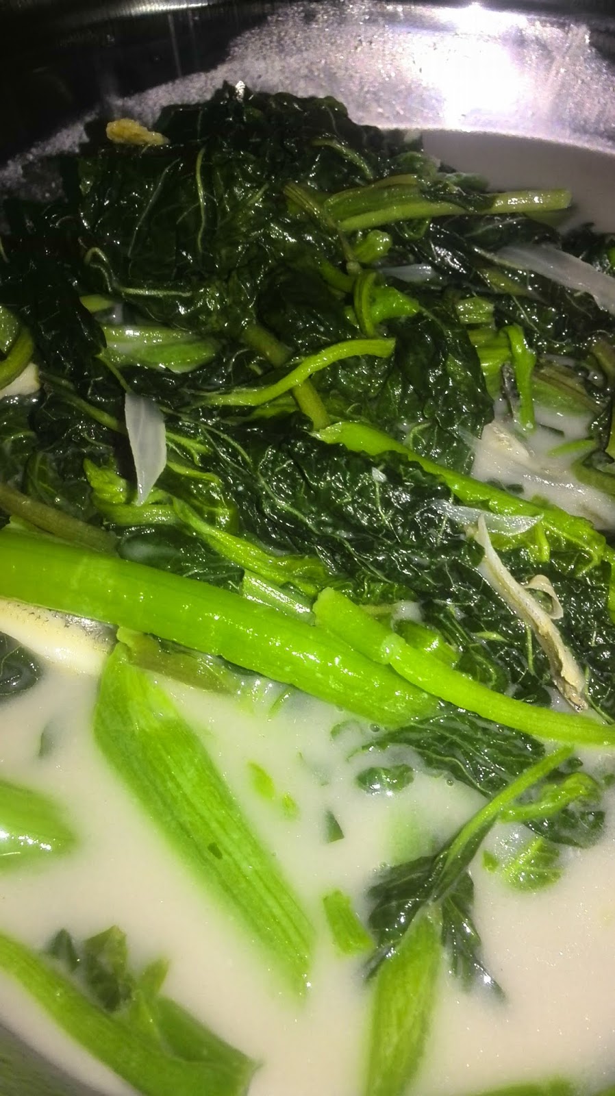 namakucella: BAYAM MASAK LEMAK PUTIH vs BAYAM MASAK AIR CICAH CABAI PICIT