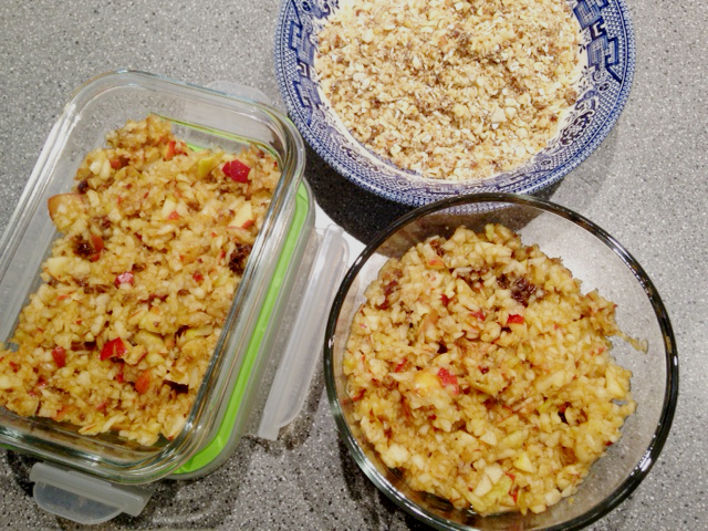 Raw Apple Crumble (gluten-free, refined sugar free, vegan)