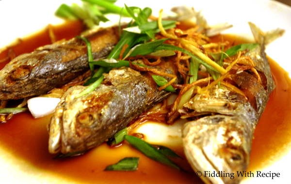 fiddling with recipe: Easy tasty fried Ikan Kembong / Mackerel