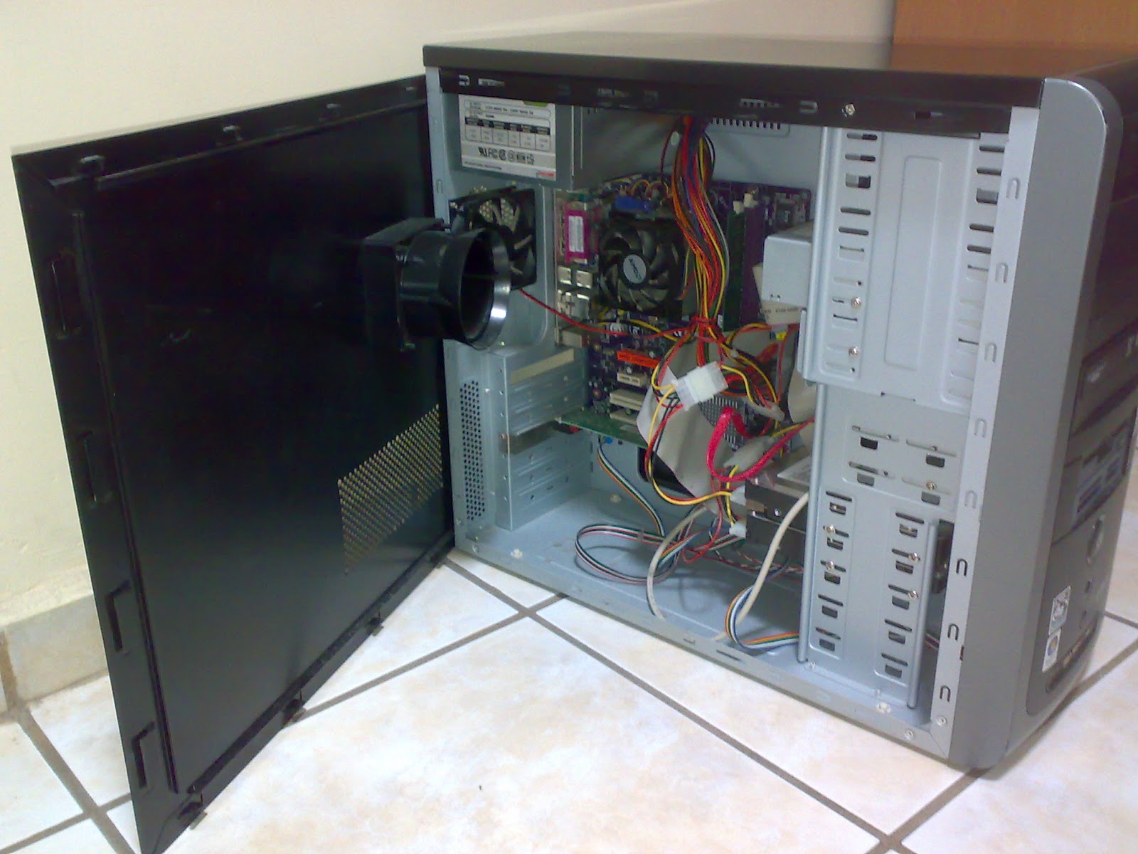 Como darle mantenimiento a las partes internas de una computadora ...