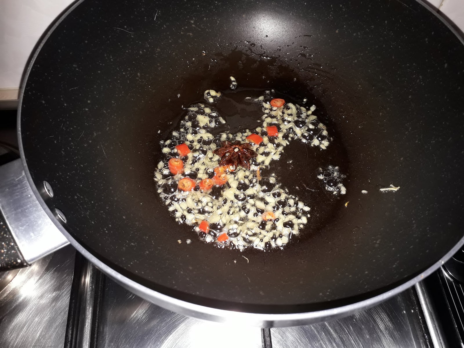 Cooking Pleasure: SPICY FRIED FRESH BEANCURD STICKS [FU CHOK]