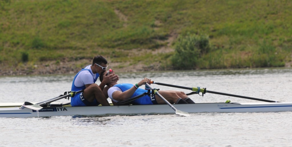 Il blog della Canottieri Moltrasio: Anche l’Europa ai piedi del Mondo!