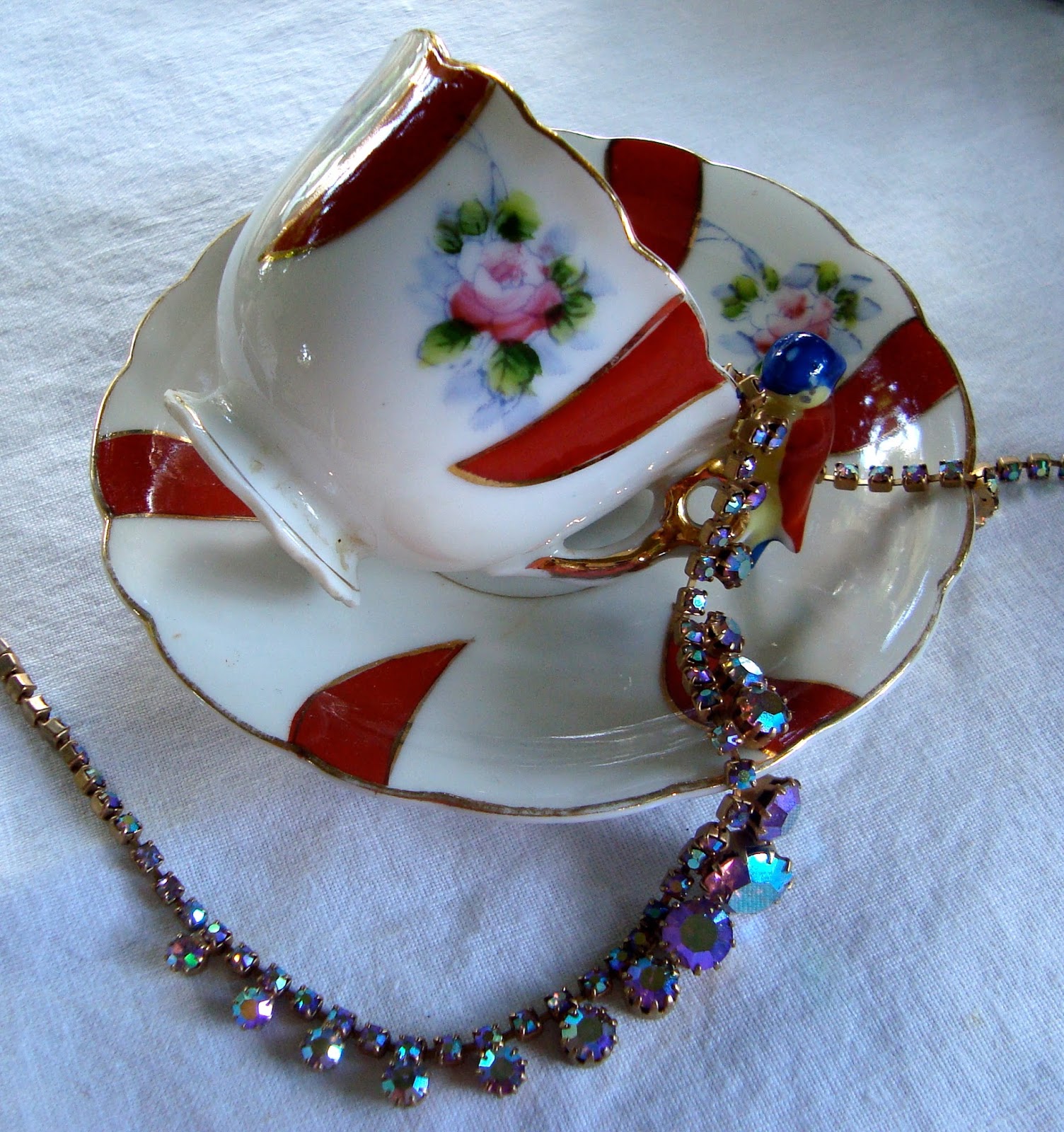 Martha's Favorites: DOING NORMAL THINGS WITH MY TEA CUP FRIENDS!