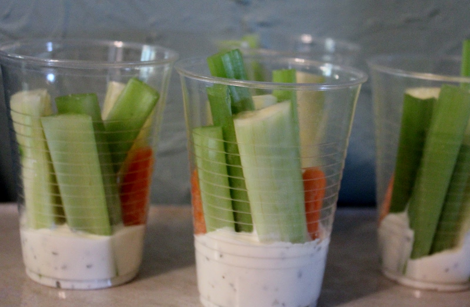 Suzie Homemaker: Individual Veggie Cups