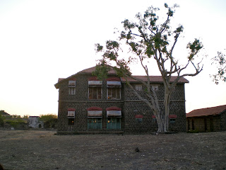 SANVAAD.: RAJWADA...raibagchi shaan.