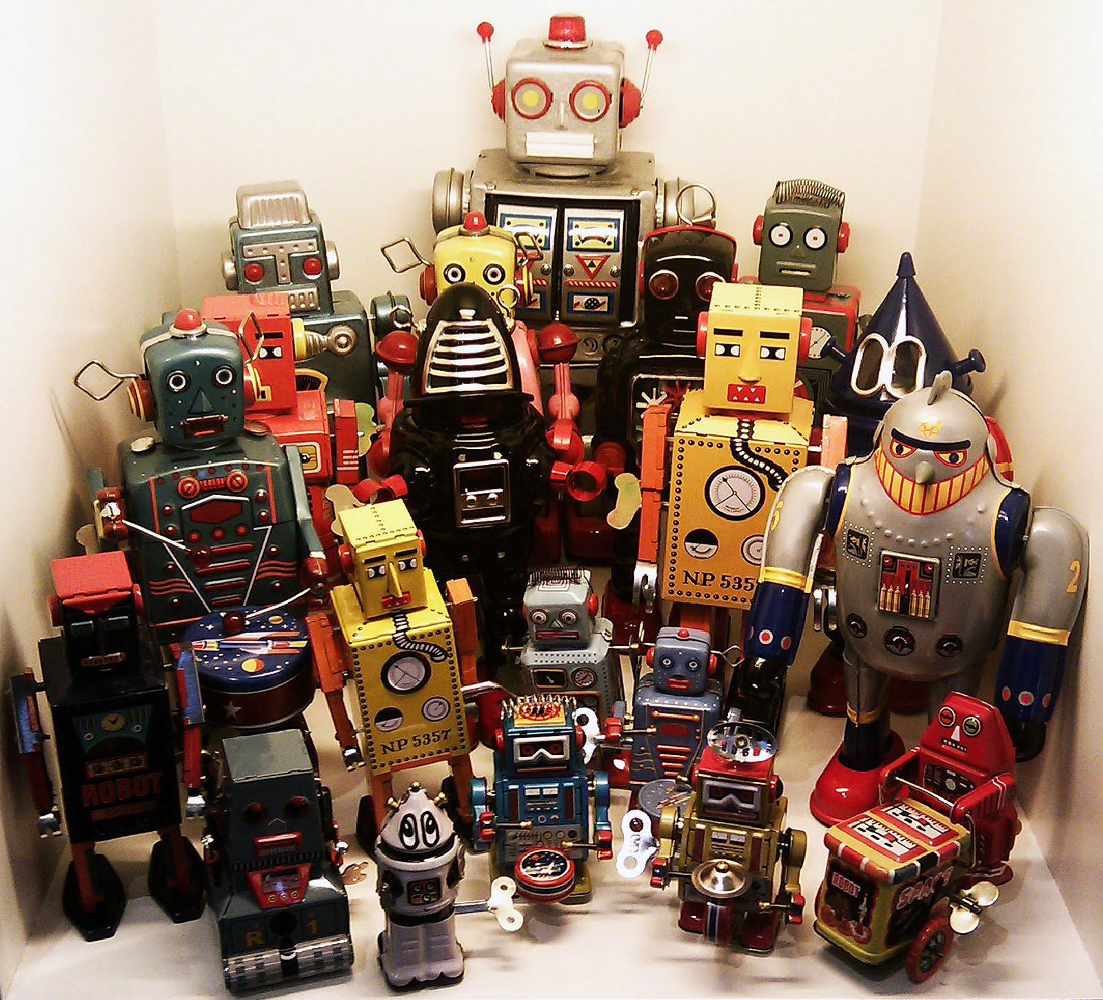 BIG BROBOT: ROBOT Invasion