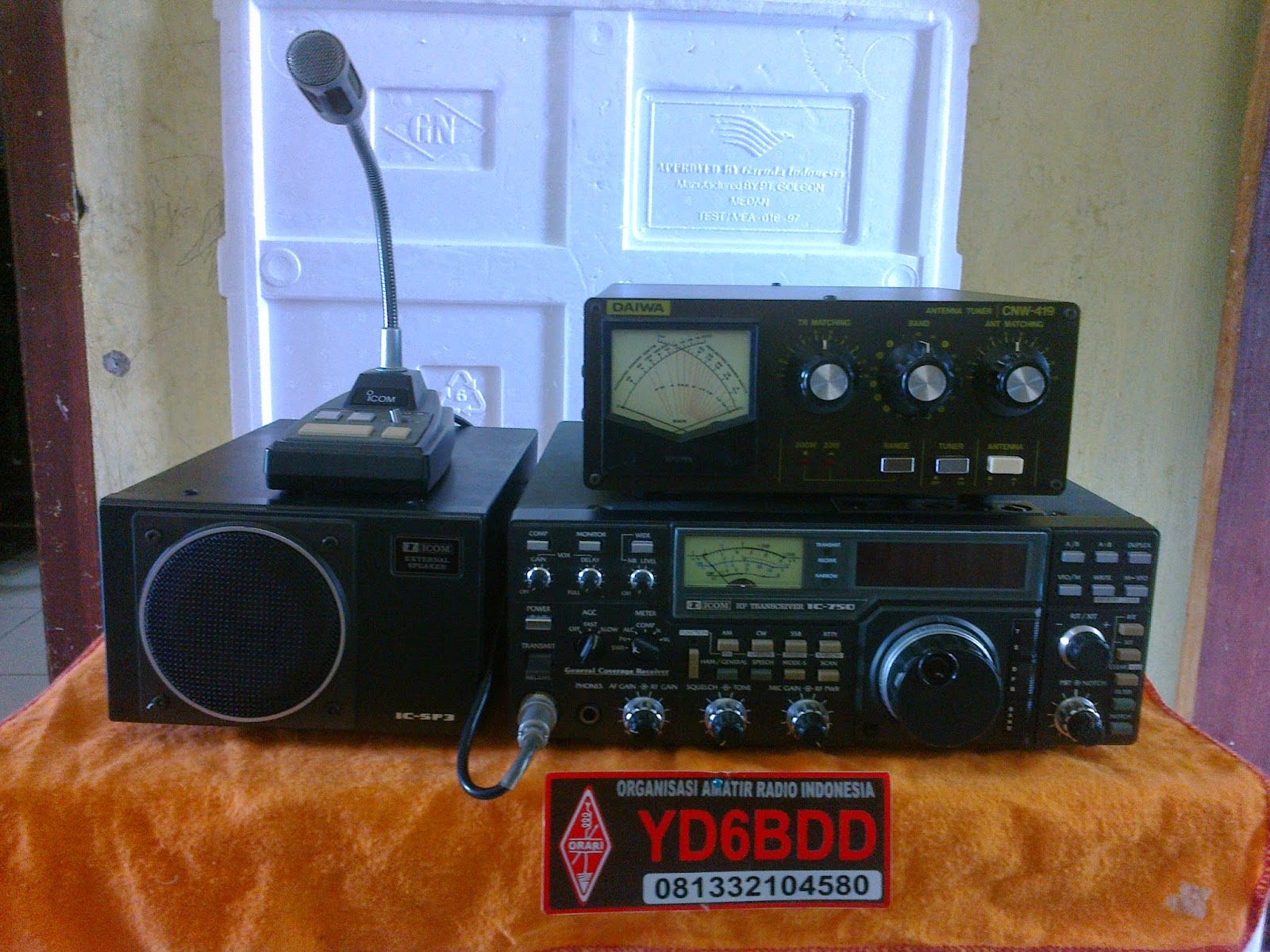 BANDA RADIO: ICOM IC 750 + SP 3 + SM 8 + CNW419 ( ISTIMEWA ) Like NEW