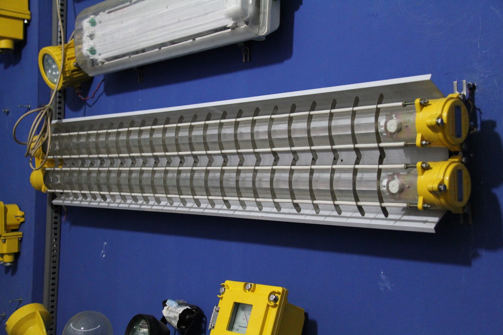 Jual Explosion Proof Indonesia: Jual Lampu TL 2X36 Explosion Proof Neon ...
