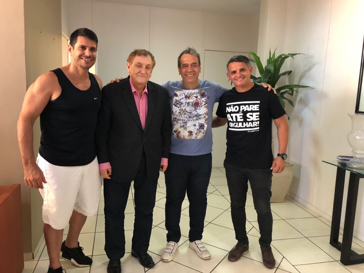 Parnaíba no Mundo: Ator que está no ar em novela da Record TV visitou ...