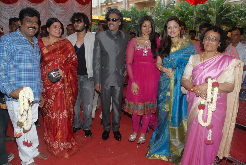 Photo Galleri: UPENDRA’S ‘GOD FATHER’ MUHURATHA