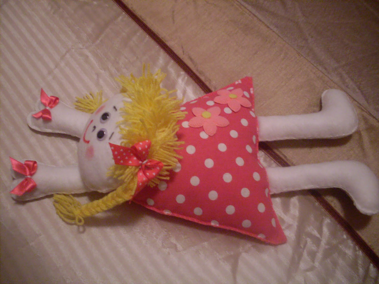 Mf-artesdatita: Boneca peso de porta