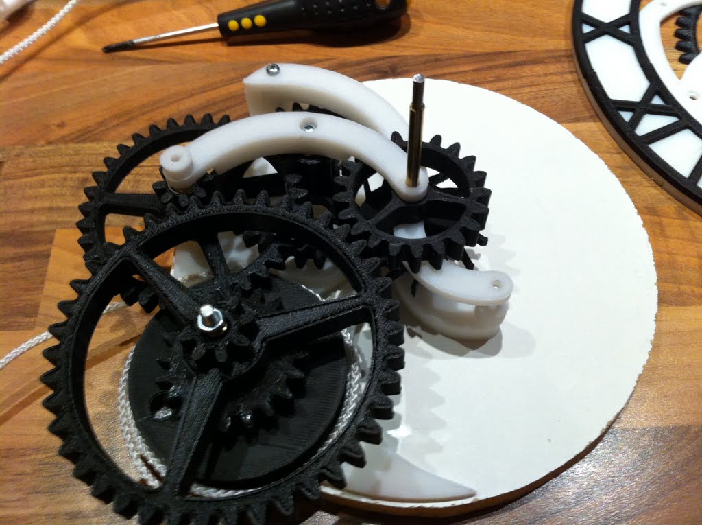 Ivor's 3D Printing Blog: Printing a clock...