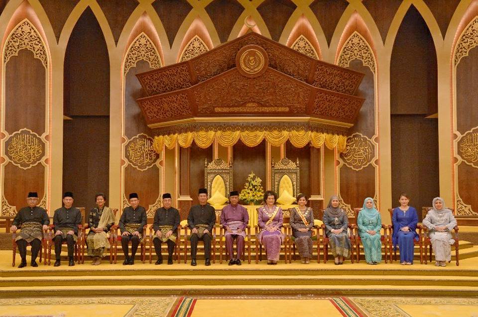 WARISAN RAJA & PERMAISURI MELAYU: 21 Januari: Hari Keputeraan Rasmi ...