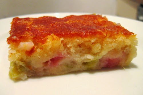 Easy Rhubarb Custard Cake