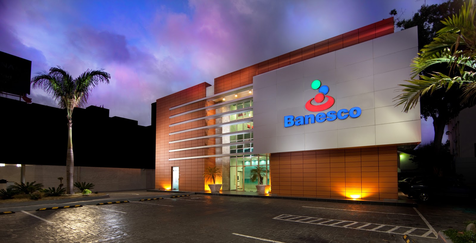 Pons Arquitectos: BANESCO REPUBLICA DOMINICANA