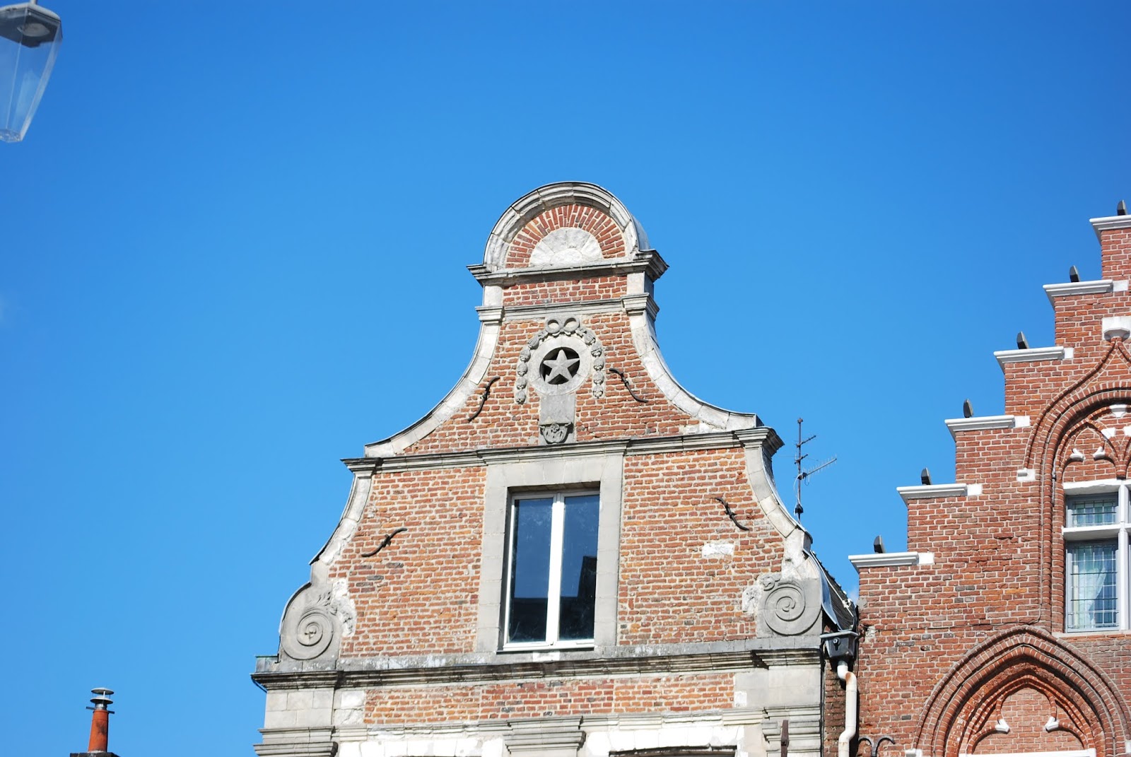 Heraldry: A Logo to Go With the Arms of the City of Arras