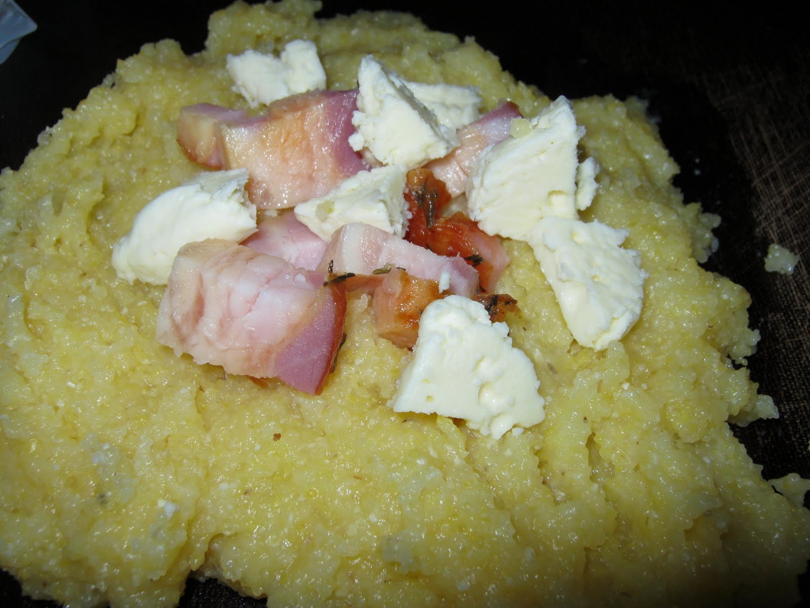 Retete gustoase si garnisite: Bulz