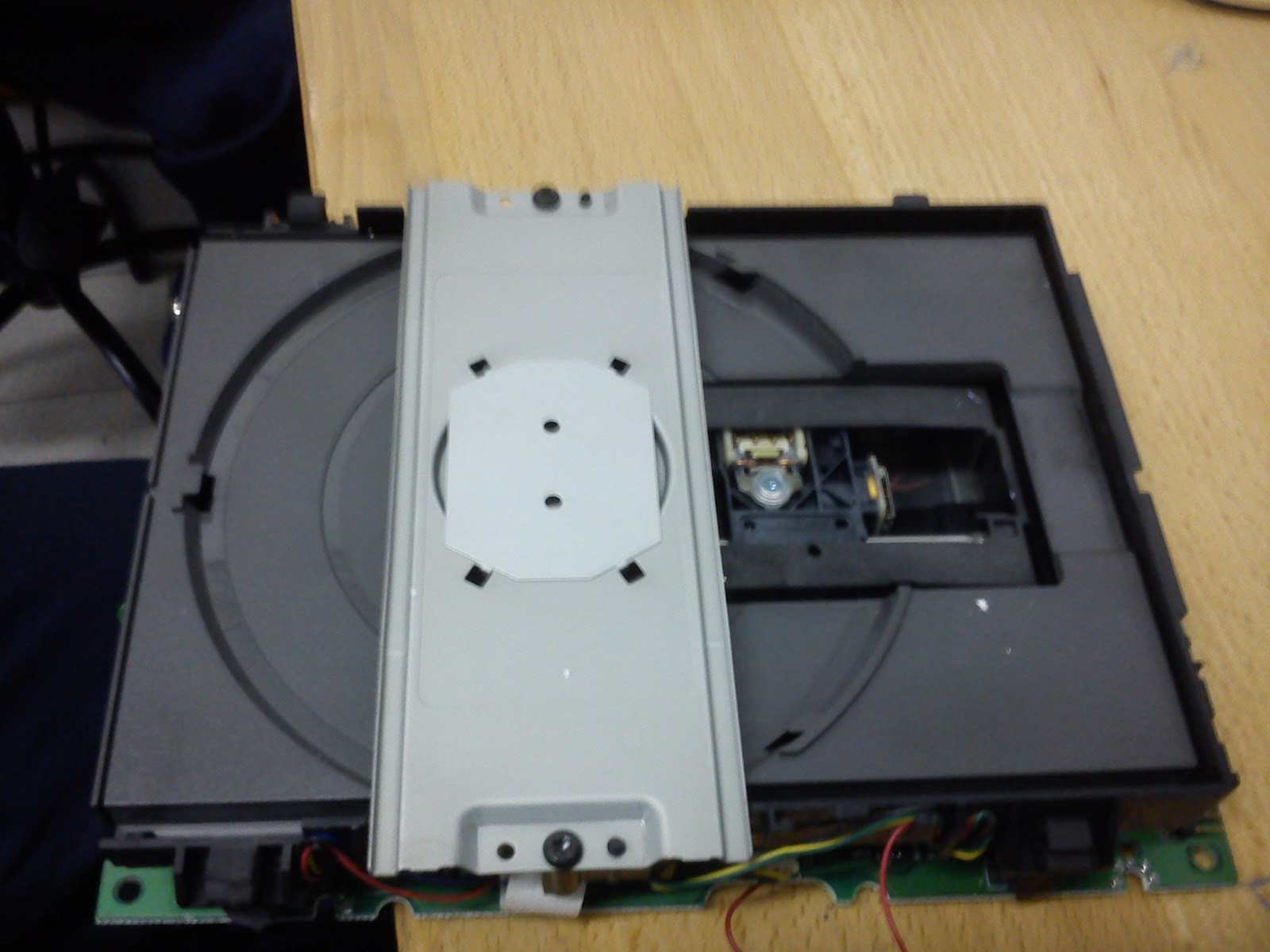 TELECOMUNICACIONES: Funcionamiento de un lector de CD