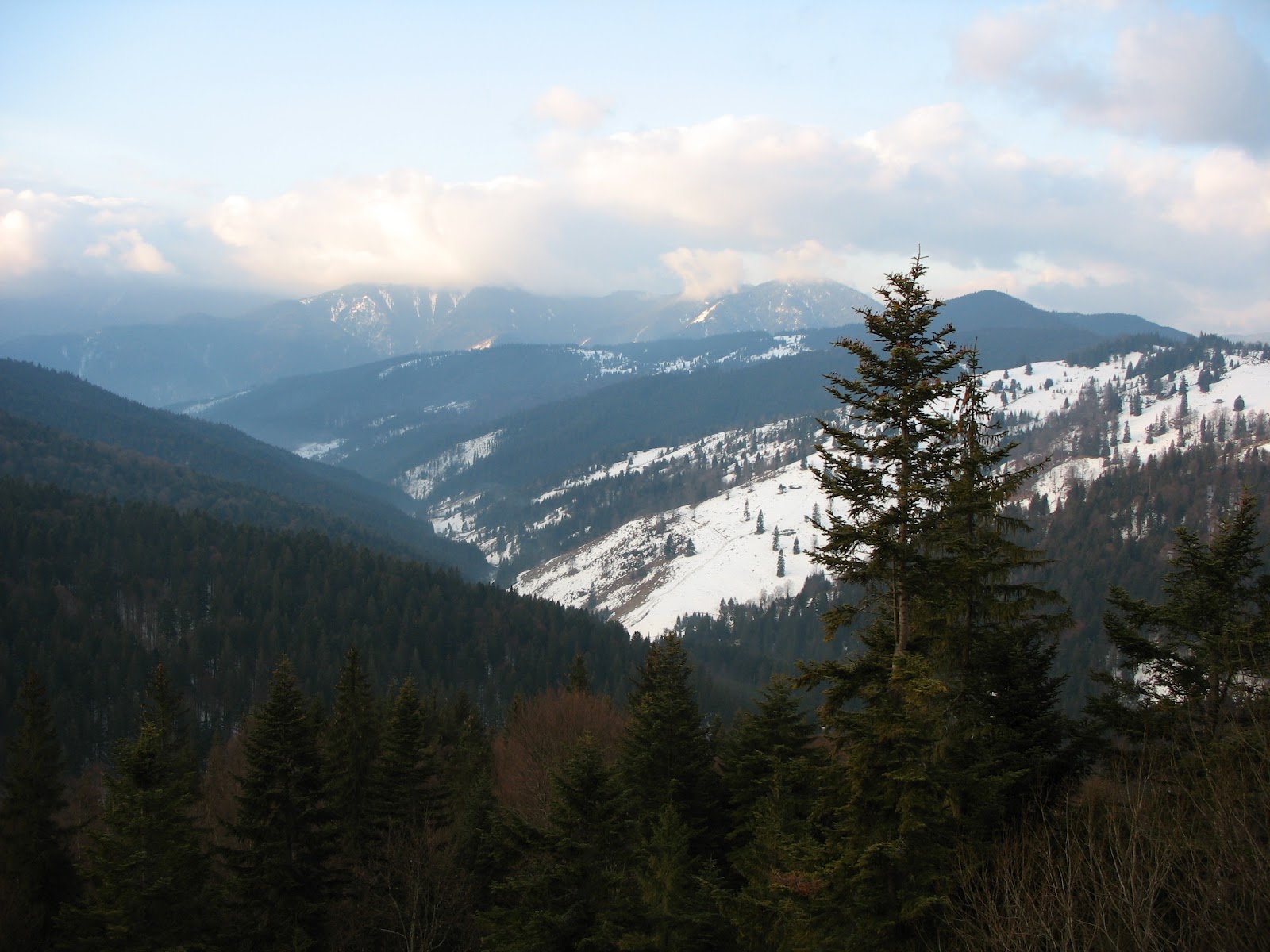 BROSTENI - OCUPATIA MINERIT: Scurt istoric al mineritului din Brosteni