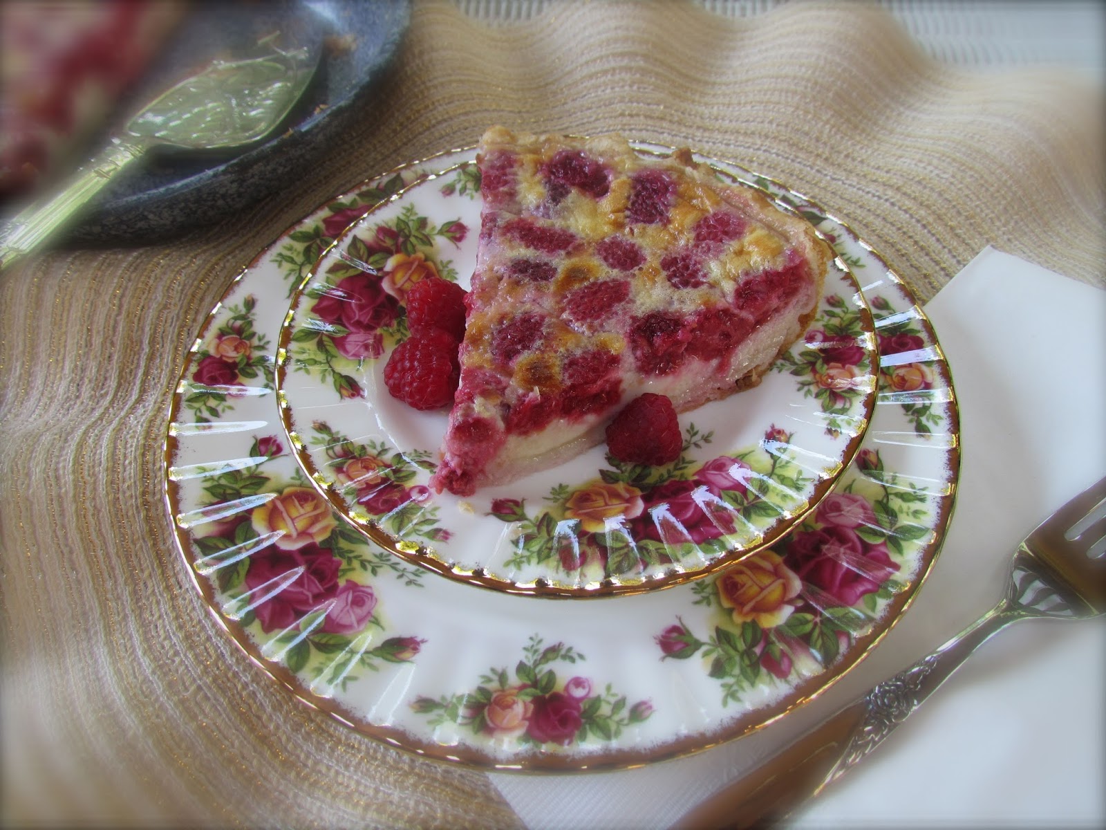 Rhubarb & Roses: Raspberry Custard Pie