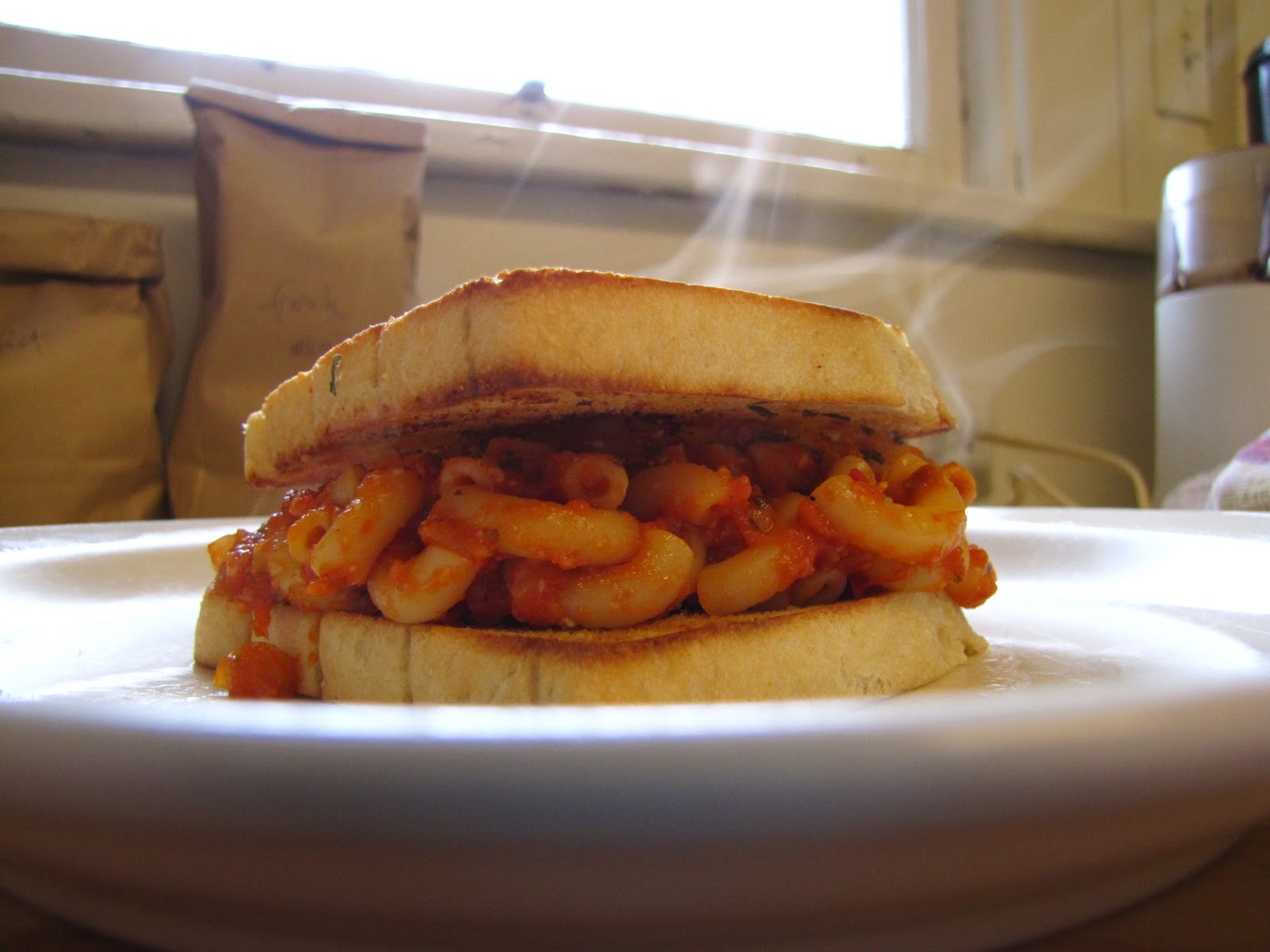 Mojo in the Kitchen: Spaghetti Sandwich