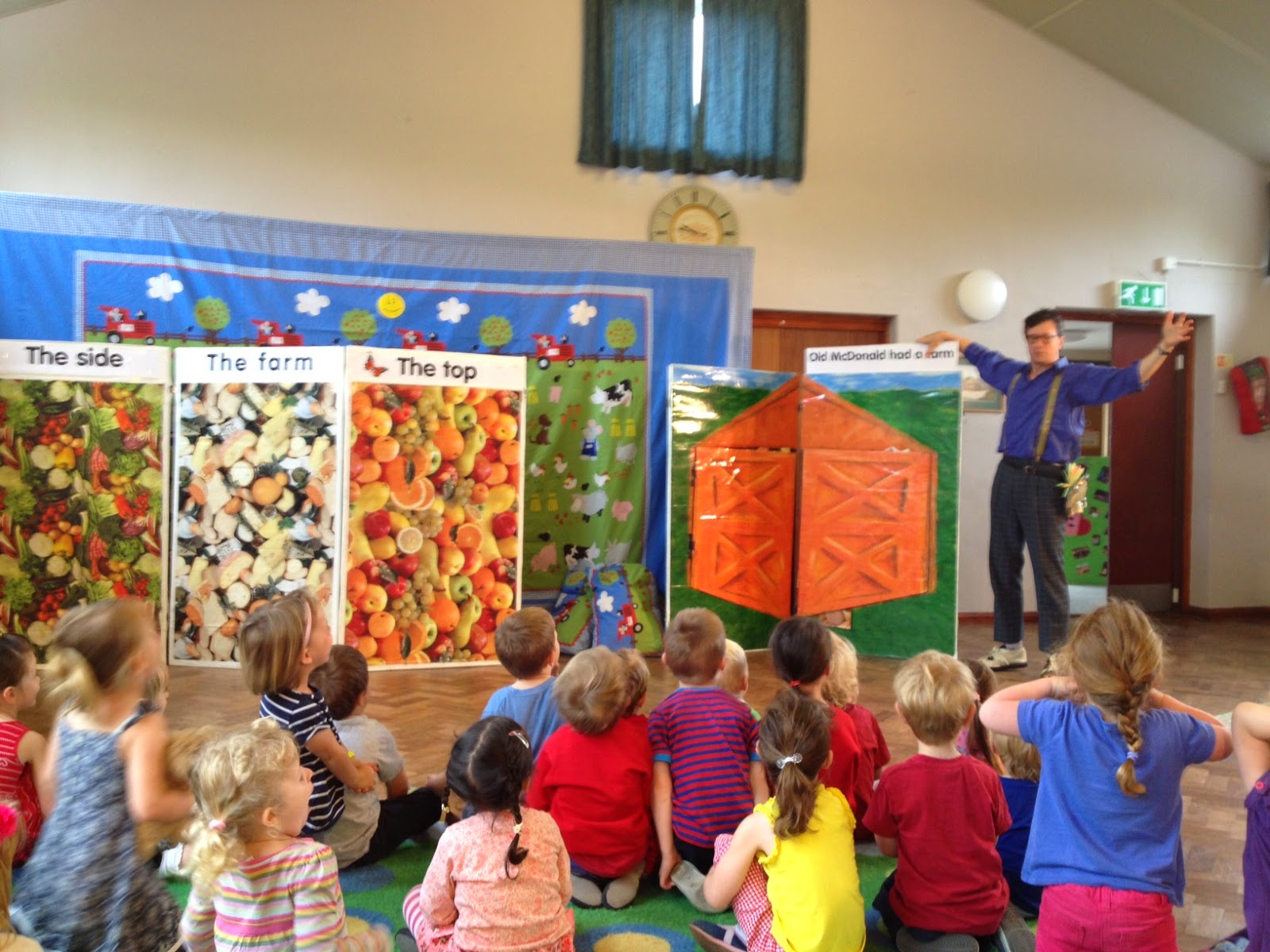 Primary School Show in Hertfordshire