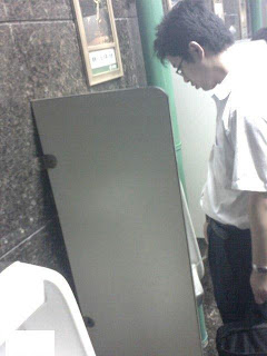 pinoywatcherwebcam: spy cam at urinals