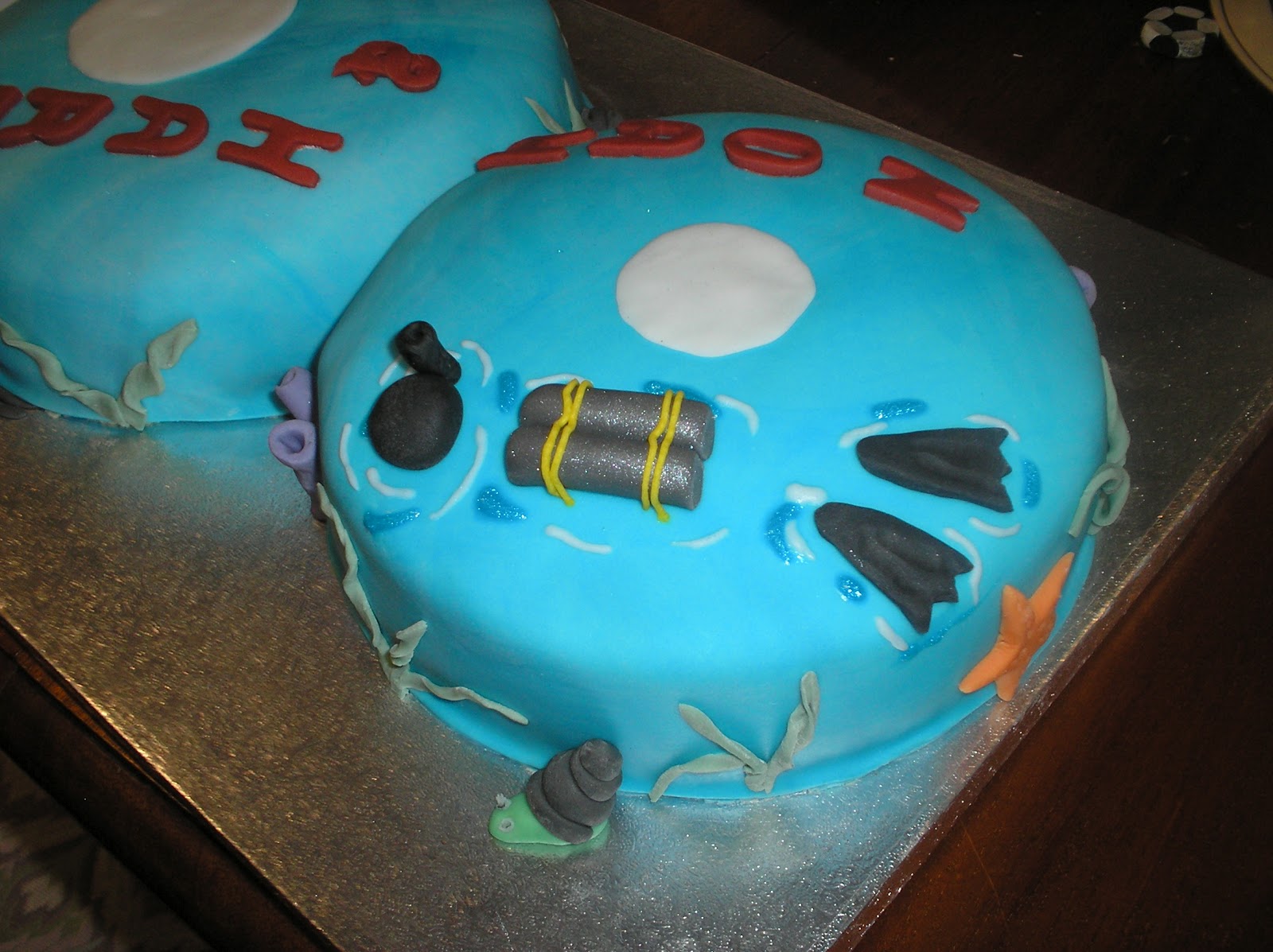 Nicky's Cakes: Scuba Diving Cake