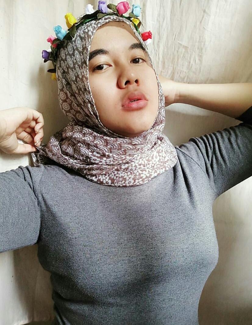 JILBOOBS: JANGAN SALAHKAN HIJABNYA