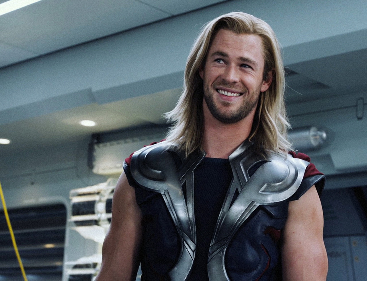 Thor :) | Avengers headcanon, Avengers movies, Chris hemsworth thor