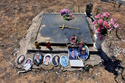 ΟΙ ΕΙΚΟΝΕΣ ΜΙΛΟΥΝ ΑΠΟ ΜΟΝΕΣ ΤΟΥΣ: Στο Γ΄ Νεκροταφείο Αθηνών