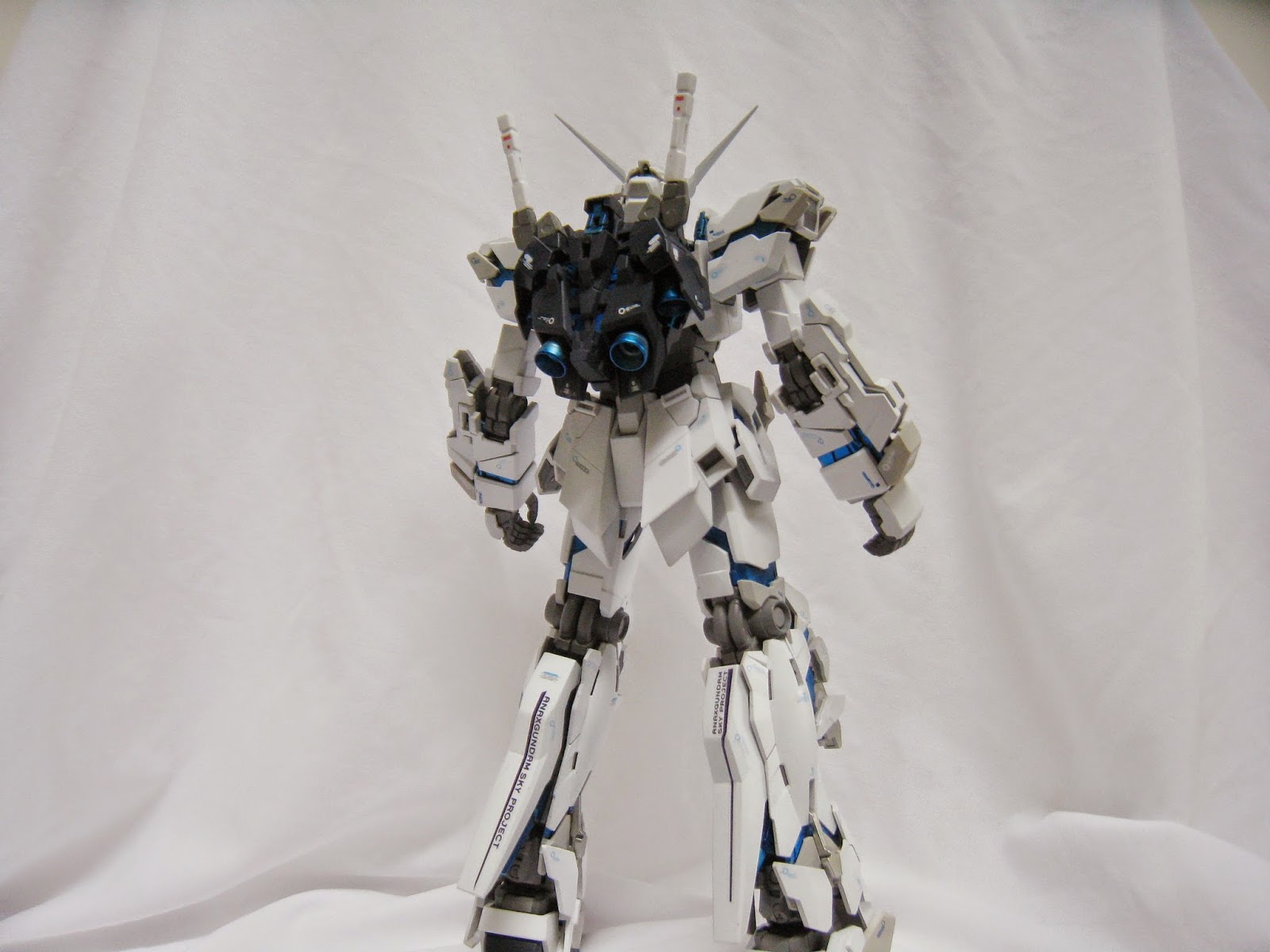 GUNDAM GUY: MG 1/100 RX-01 Unicorn Gundam Full Psycho Frame Prototype ...