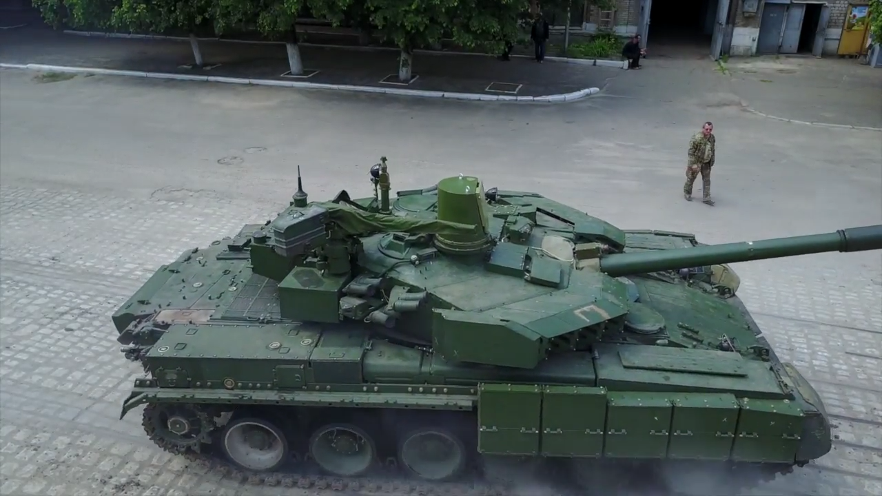 Glavcom: T-84 Oplot-P main battle tank