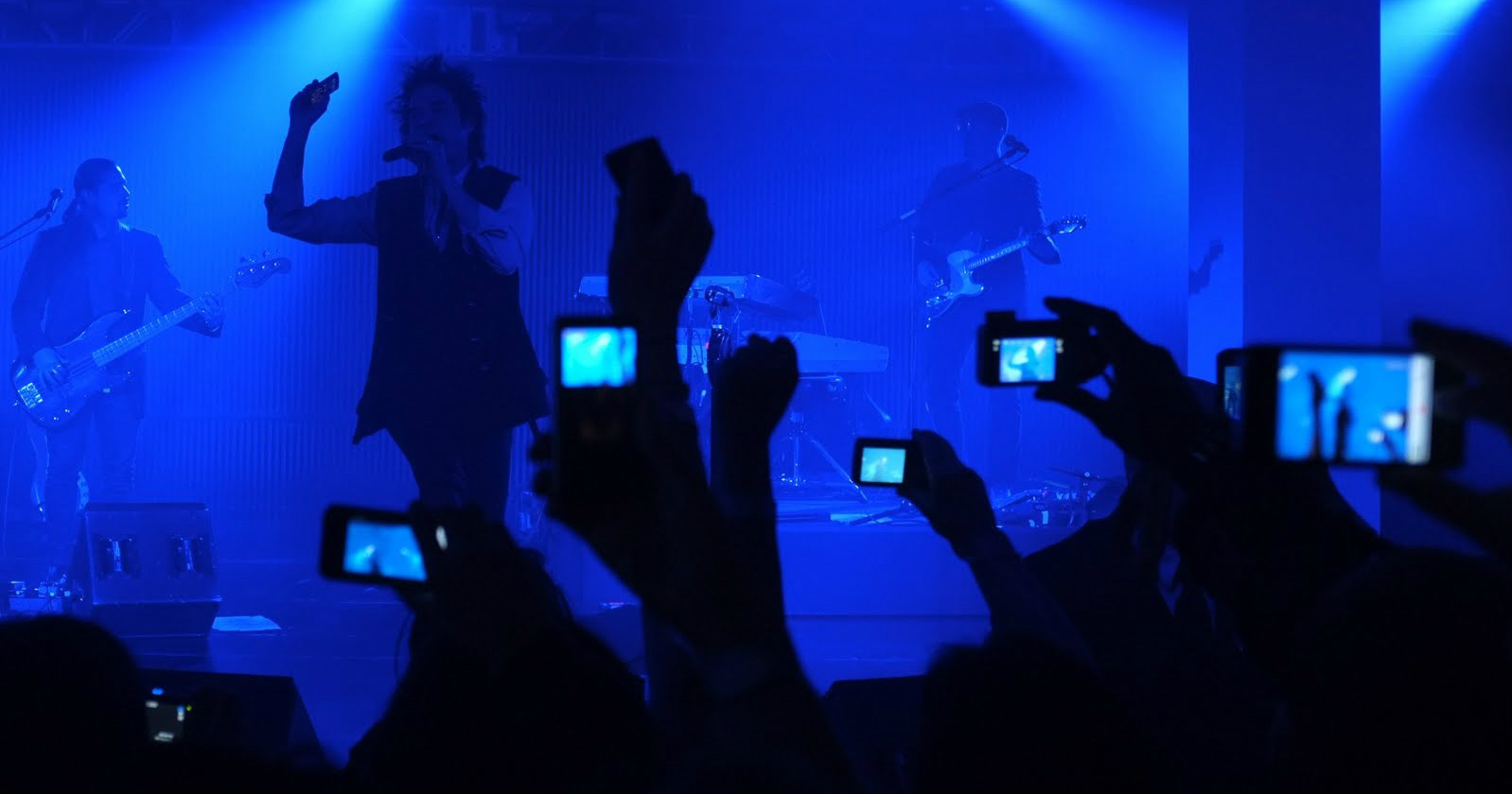Band Asks for Fans' Phone Concert Footage to Make World's Shittiest ...