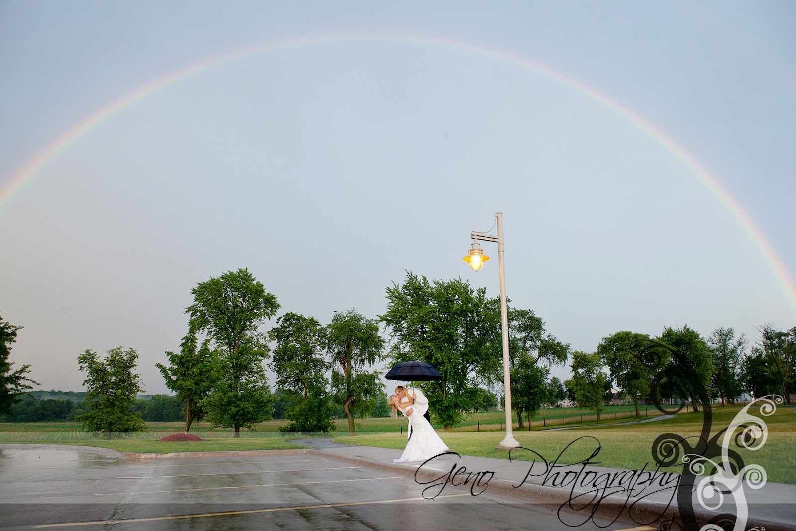 { Ask Cynthia }: Vendor Spotlight | Geno Photography