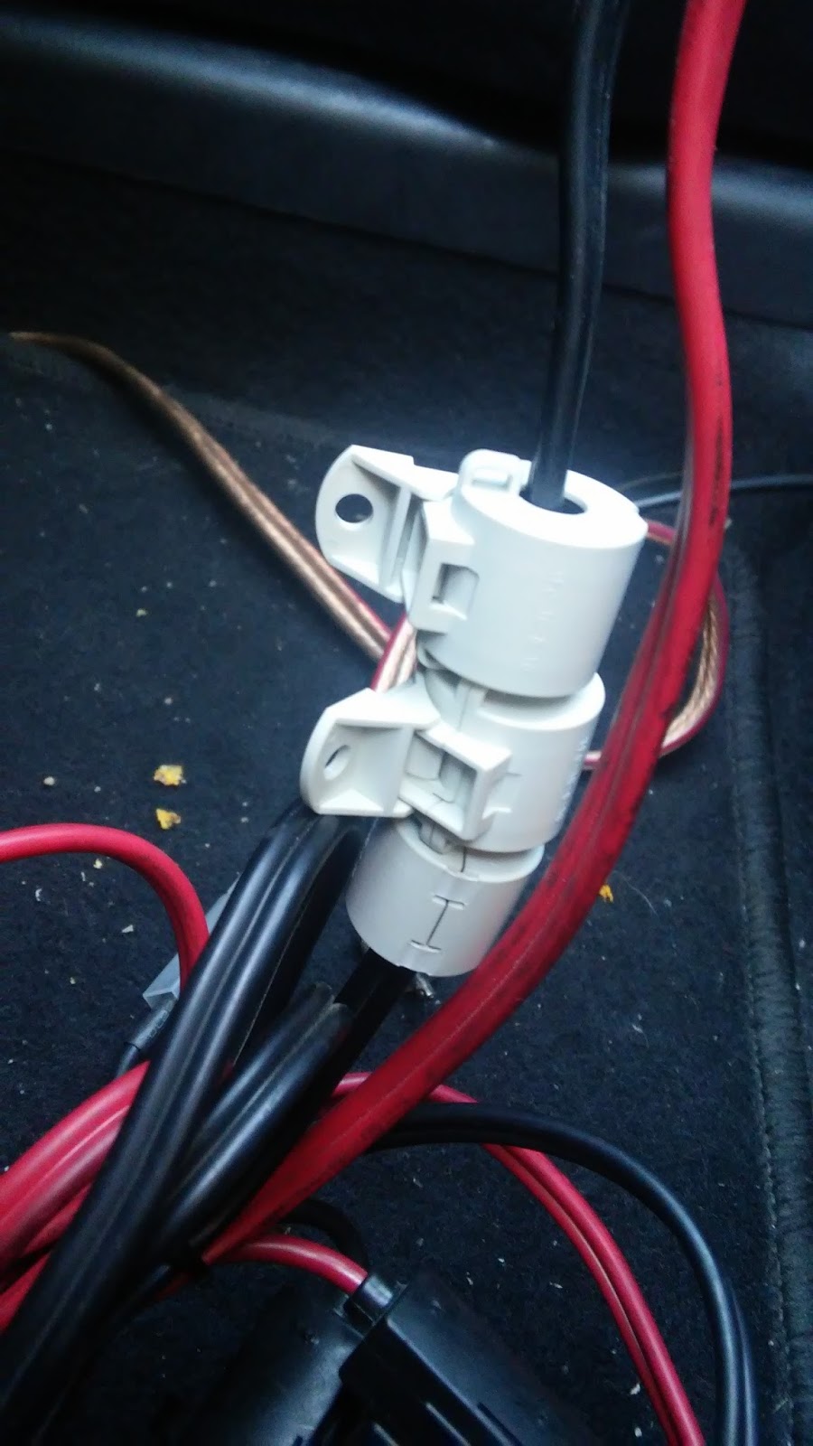 EA5ON HAM RADIO SITE: GROUND TUNING UNITS (GTU) IN A MOBILE