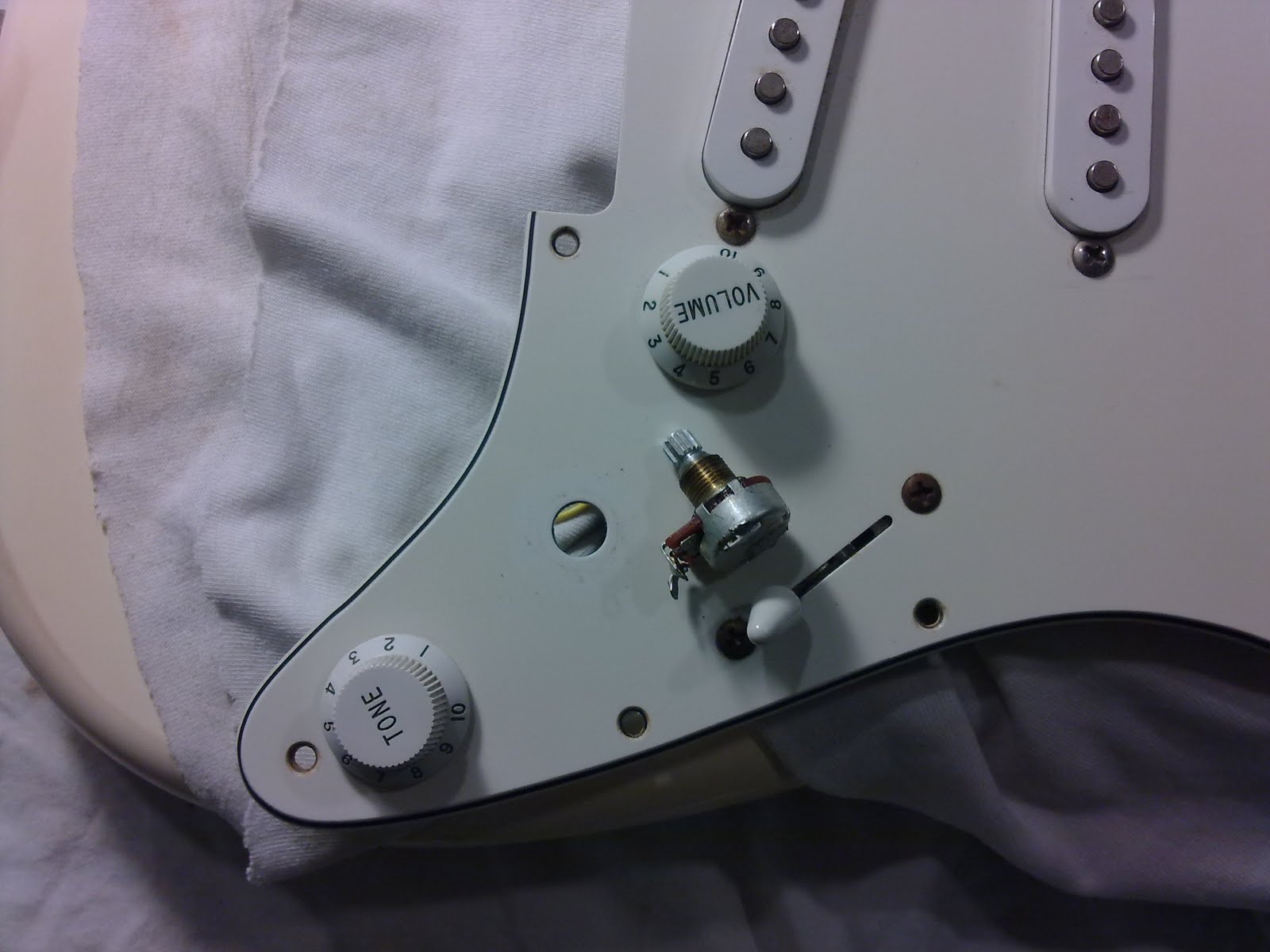 HT Guitars: Fralin Blender Mod