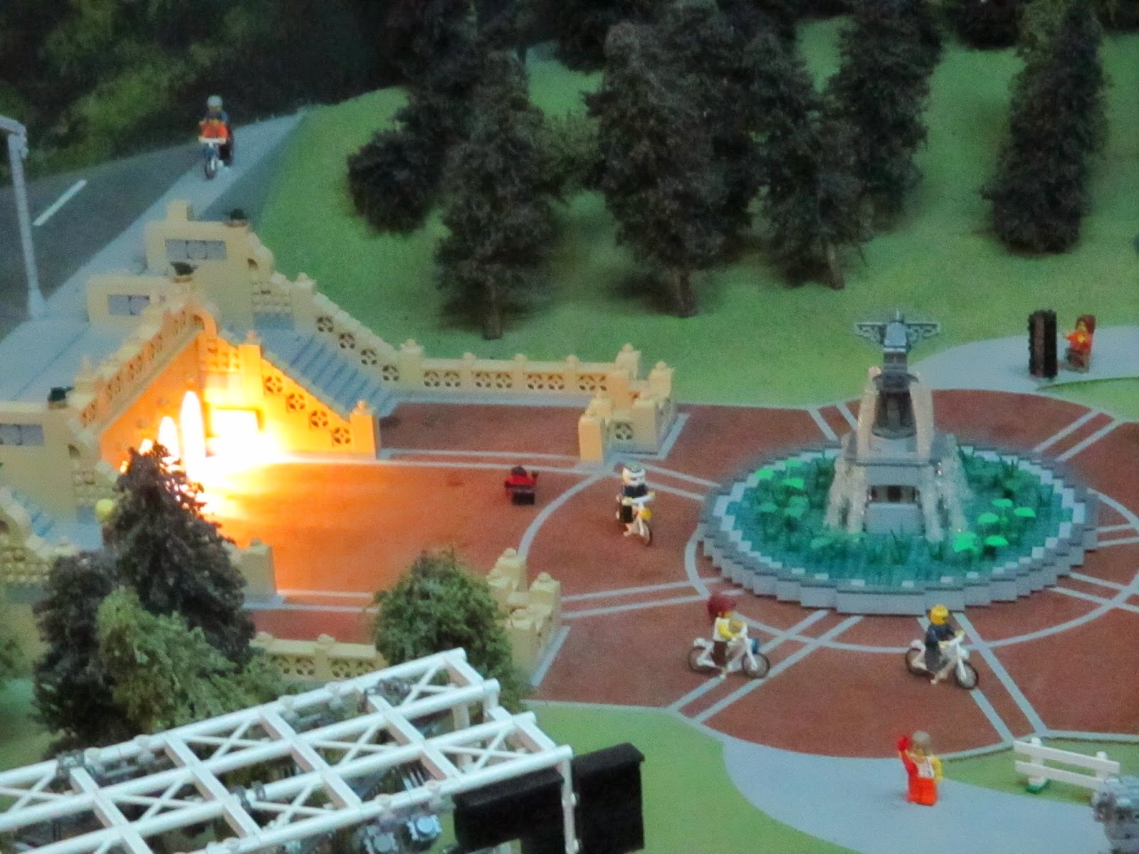 One Savvy Mom ™ | NYC Area Mom Blog: Head To LEGOLAND Discovery Center ...