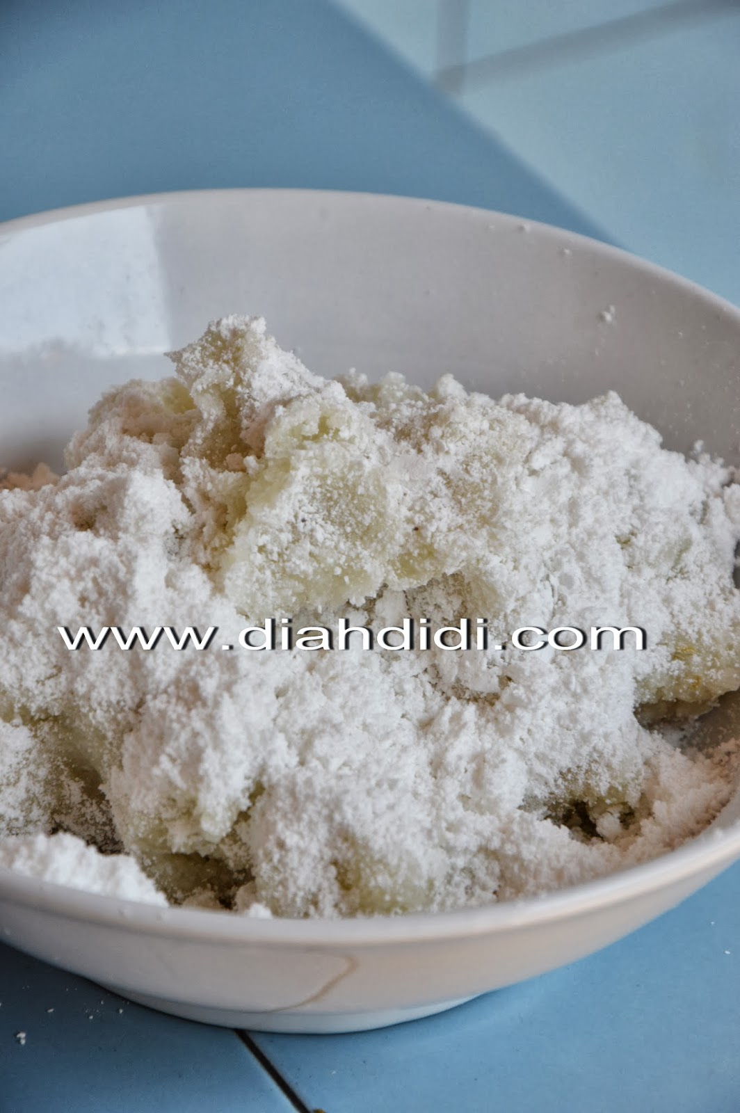 Diah Didi's Kitchen: *Geblek*...Cemilan Unik Dari Singkong