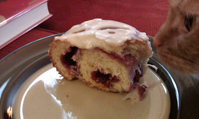 bcmom's kitchen: Raspberry Swirl Bread